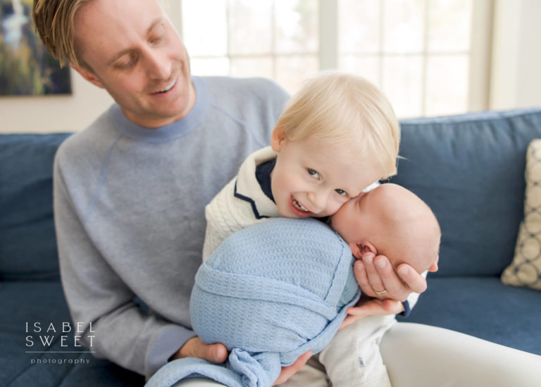 What to wear for newborn family photos - Isabel Sweet